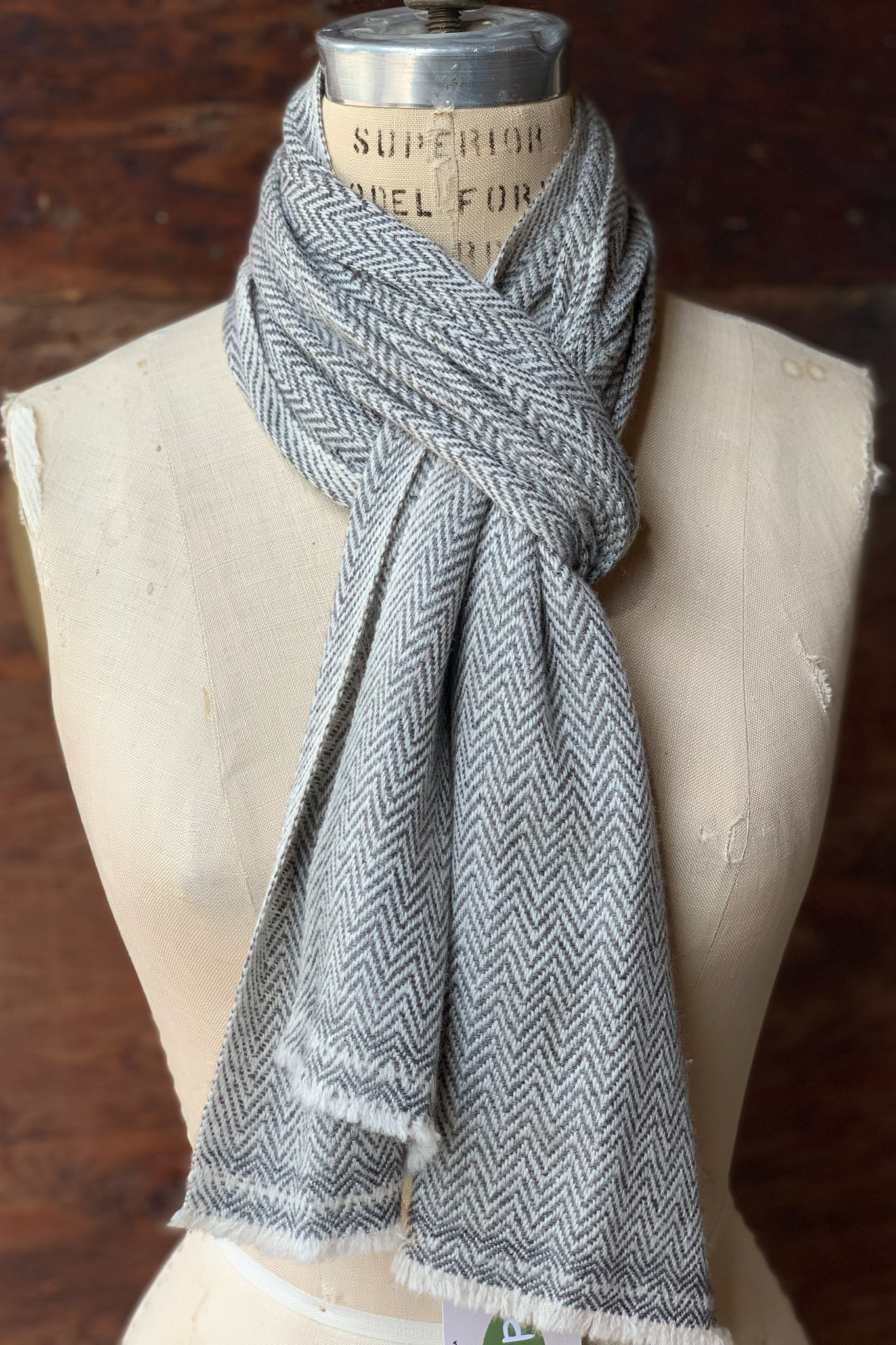 Cashmere Muffler – Dolma Retail